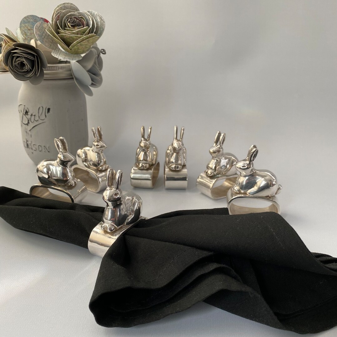 S/7 Hunt Slonem Lucky Charm Bunny Rabbit Napkin Ring Holders | Silver ...