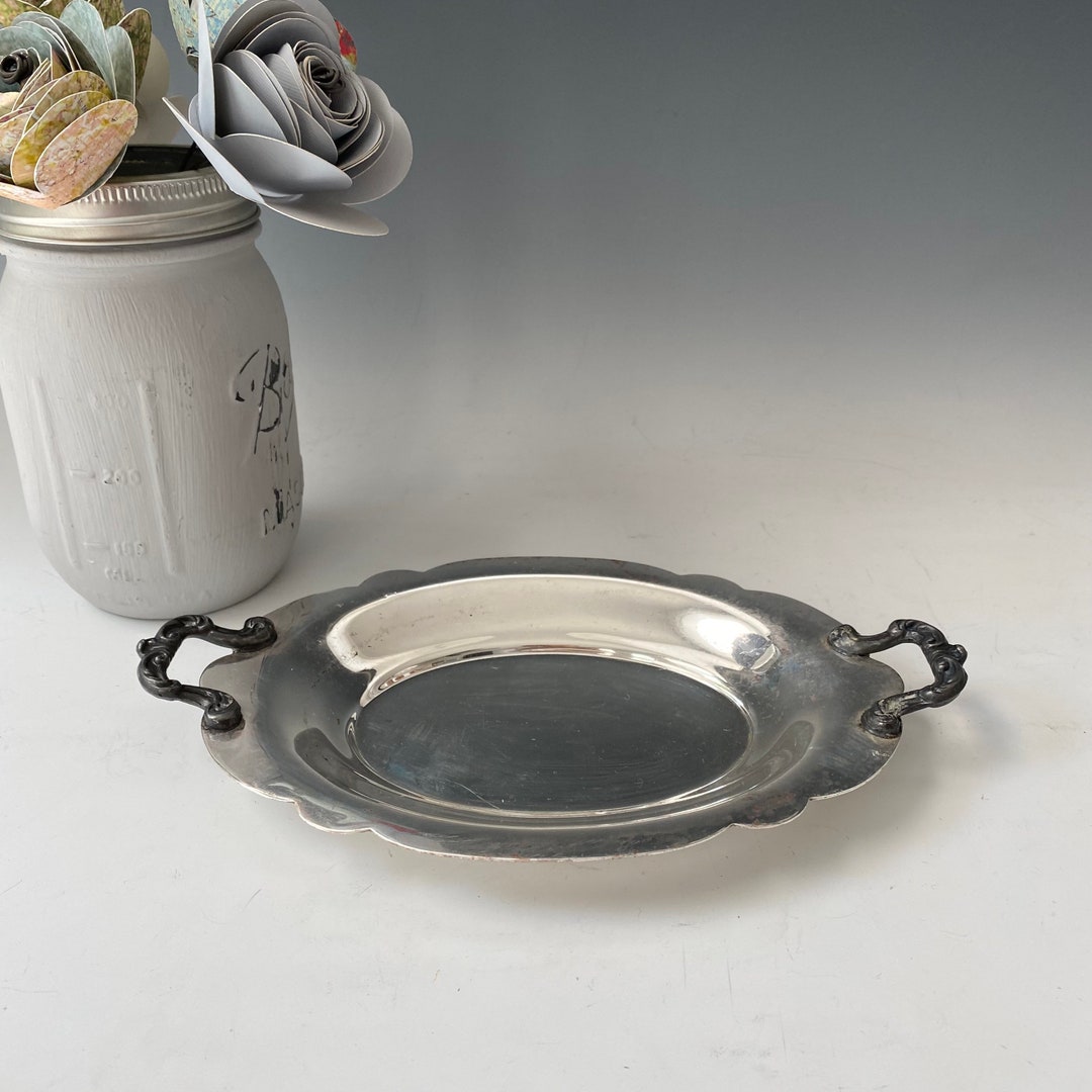 Vintage SMP Silversmiths Silver Plated Small Trinket Tray | Silver on ...