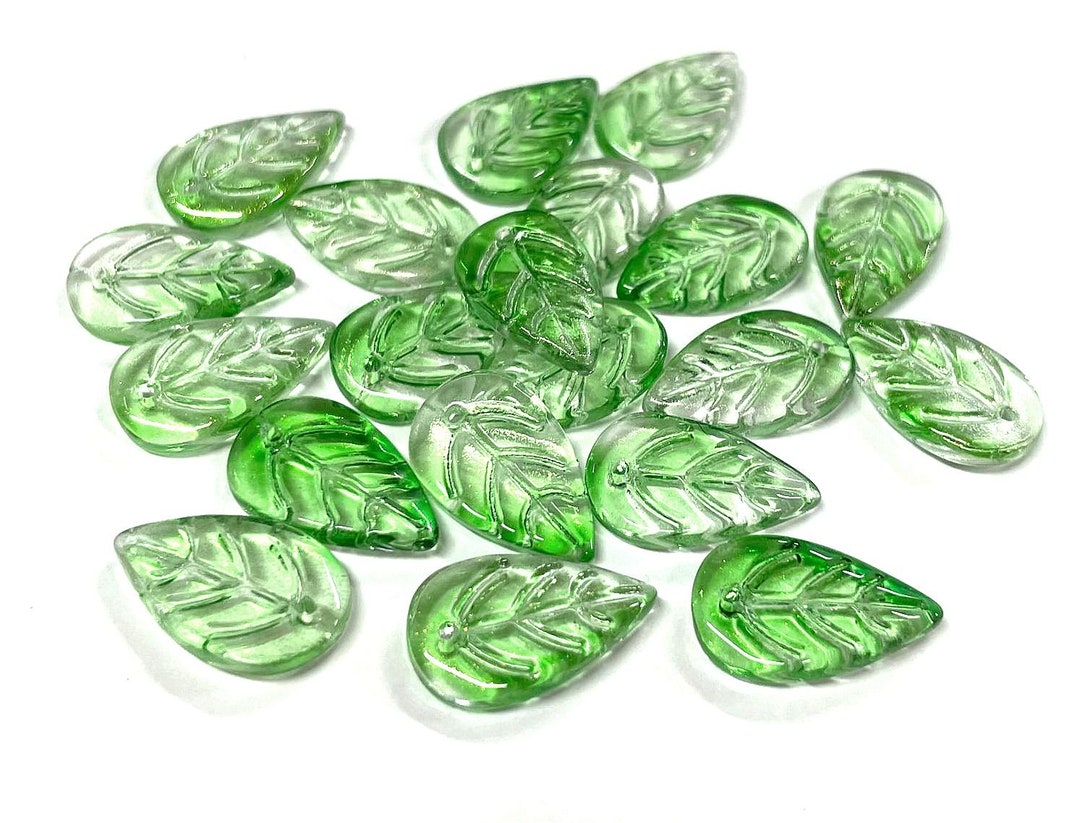 20pcs of Clear Green Gradient Leaf Glass Beads Flat Leaf Beads With ...