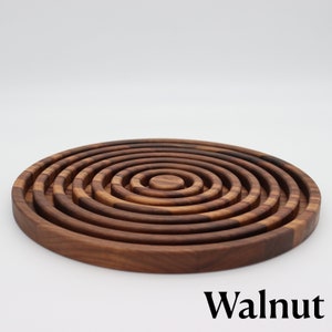 Round Wood Bread Slicing Crumb Tray: Grooved Cutting Board in Walnut ...