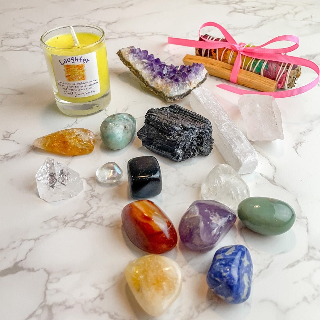 HAPPY Box With POWERFUL Healing Crystals - Etsy