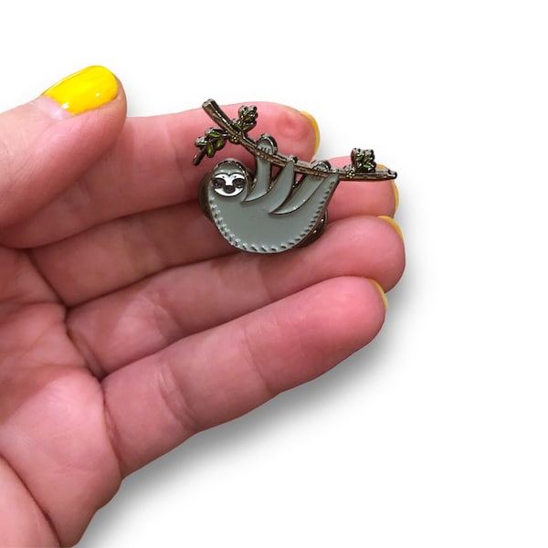Sloth Brooch - Etsy