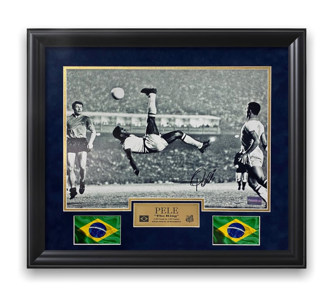 Pelé Brazil Autographed 16x20 Photo Framed to 23x27 Icons - Etsy