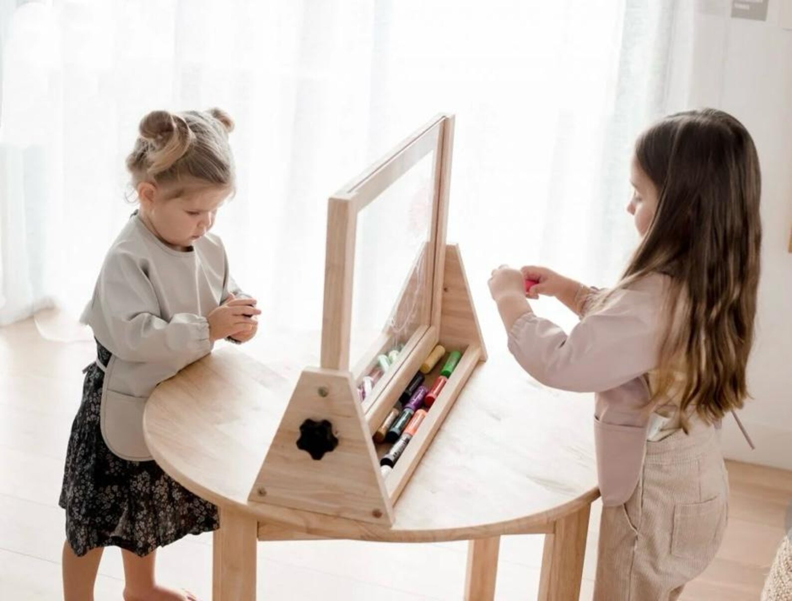 Acrylic Paint Stand for Kids, Double Sided Indoor/outdoor Plexiglass ...