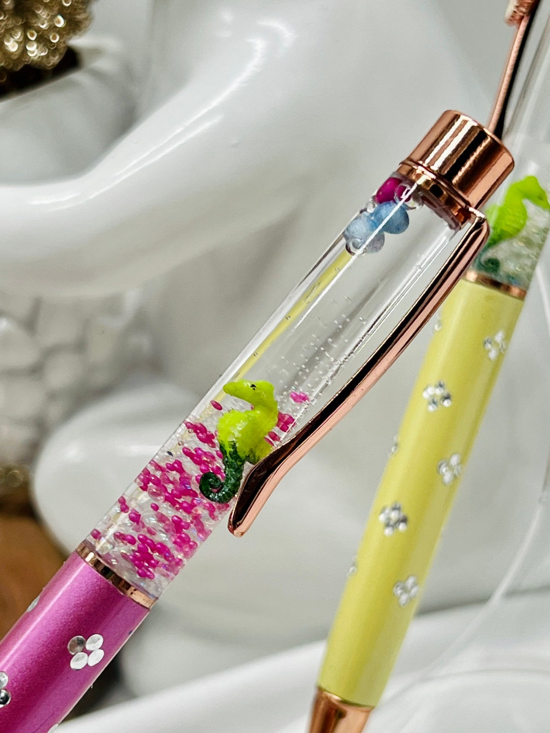 Aquarium Float Pen. Swimming Tiny Seahorse Snow Globe Pen. Fish Hobbies ...