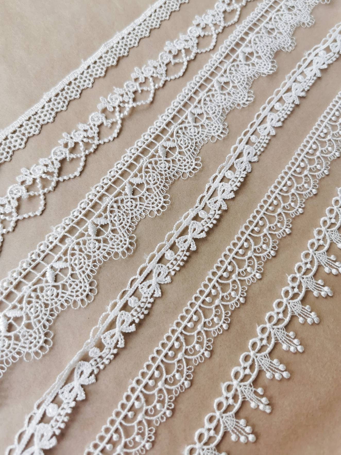 Feine Spitze & Borte schmal und weiß - Etsy.de