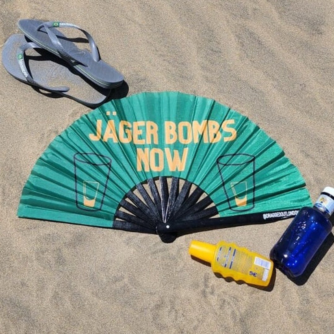 JAGERBOMB Giant Bamboo Clack Fan. Including a Draw String Bag ...