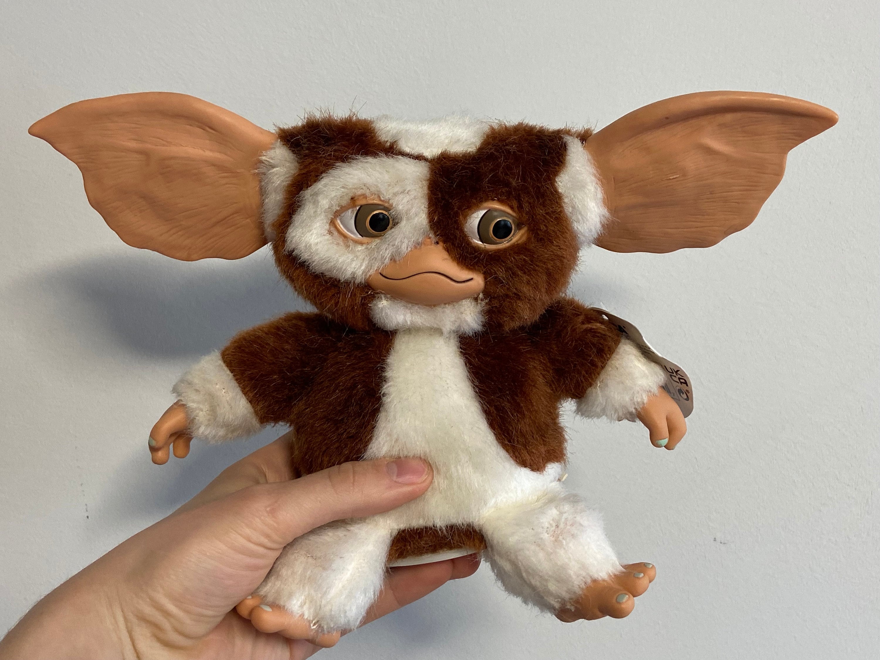 NECA Gremlins Gizmo Singing Plush With Sound Mogwai Soft Toy - Etsy