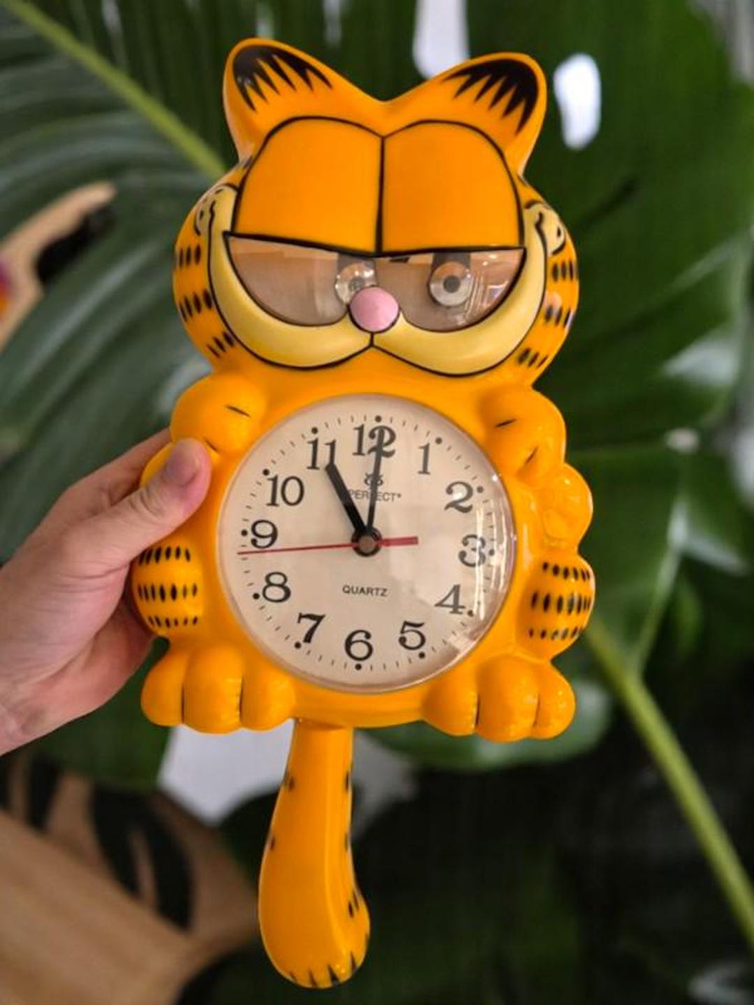 Rare Vintage Garfield Wall Clock – 1970s Animated Eyes & Tail - Works ...