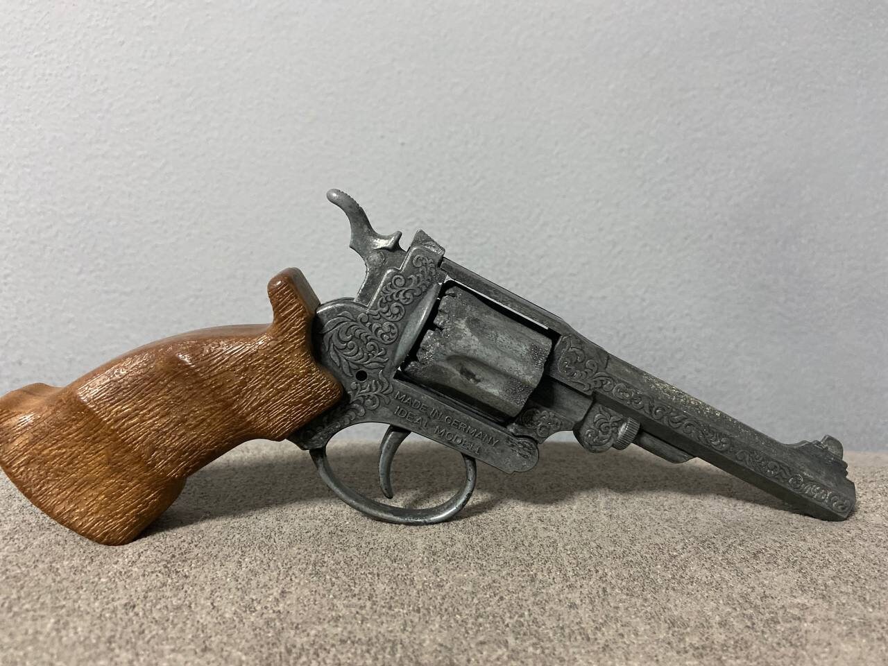 Vintage Cap Gun Toy Pistol Revolver and Holster Western Metal | Etsy