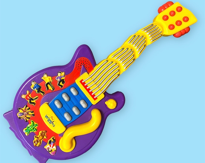 The Wiggles Wiggling Dancing Guitar Musical Instrument 2004 Spin Master ...
