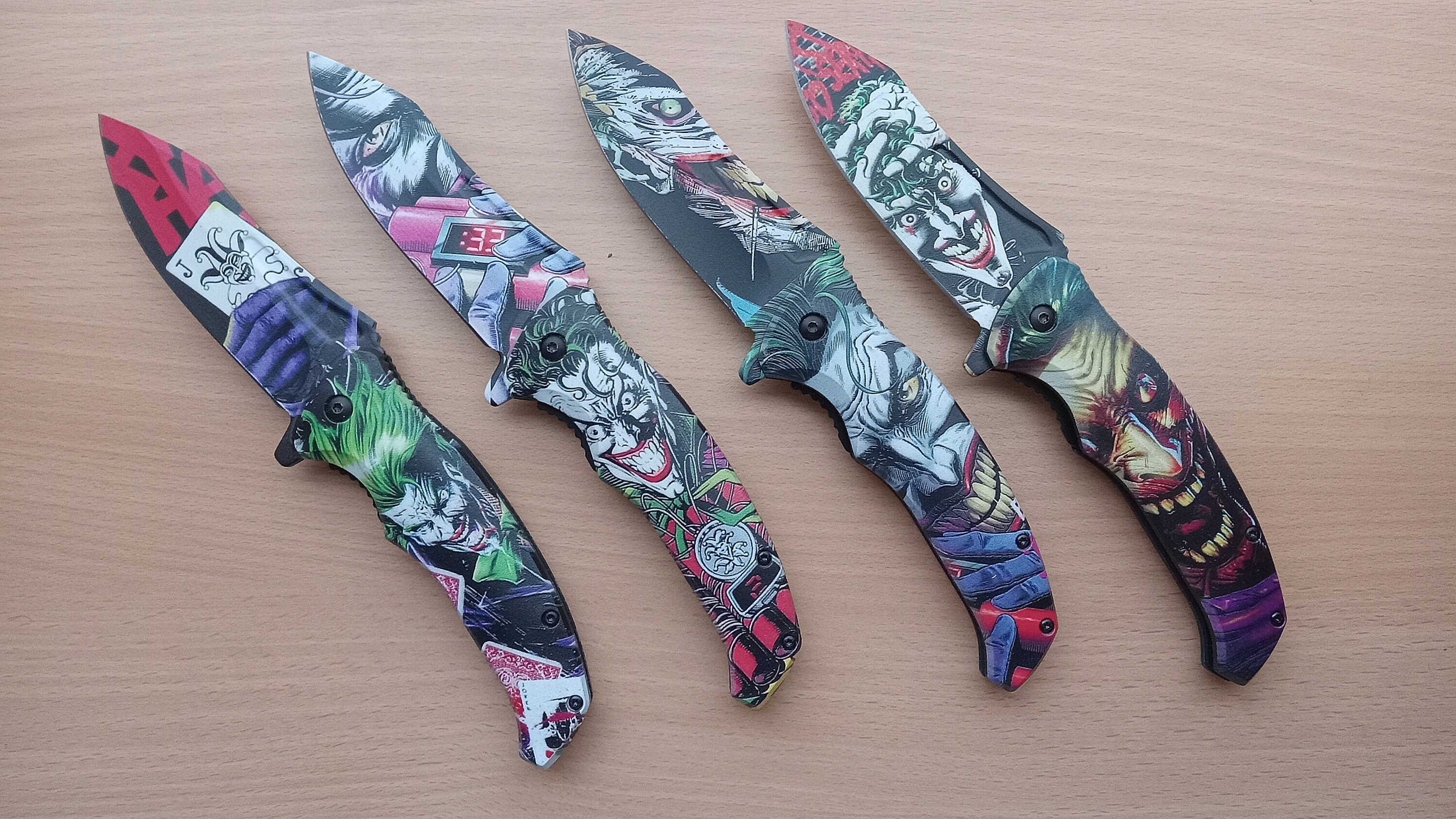 Joker Pocket Knife