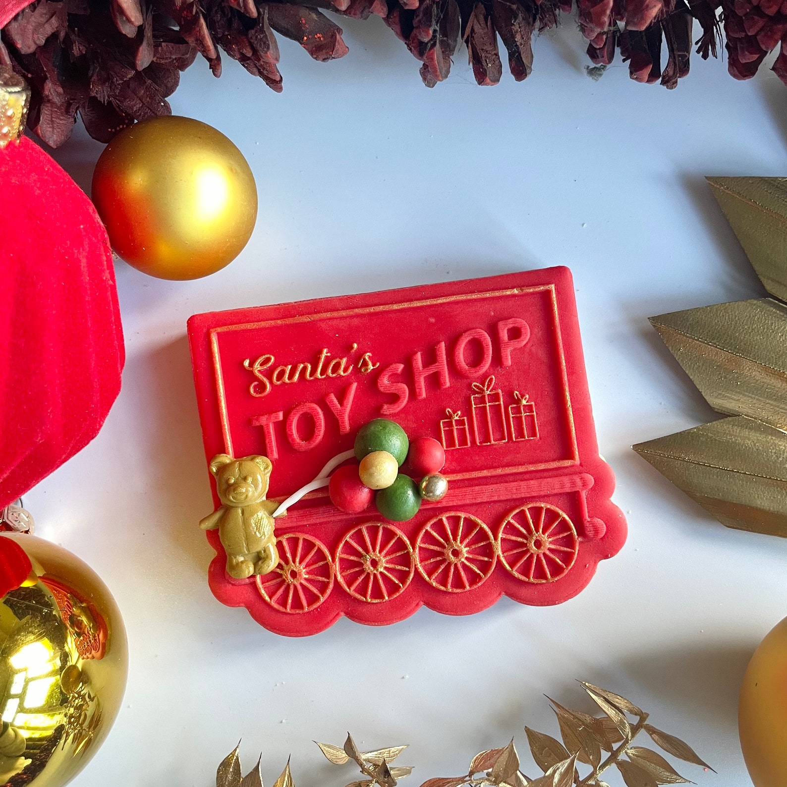 Santas Toy Train Embosser & Cutter Set | Festive Reverse Pop-up ...