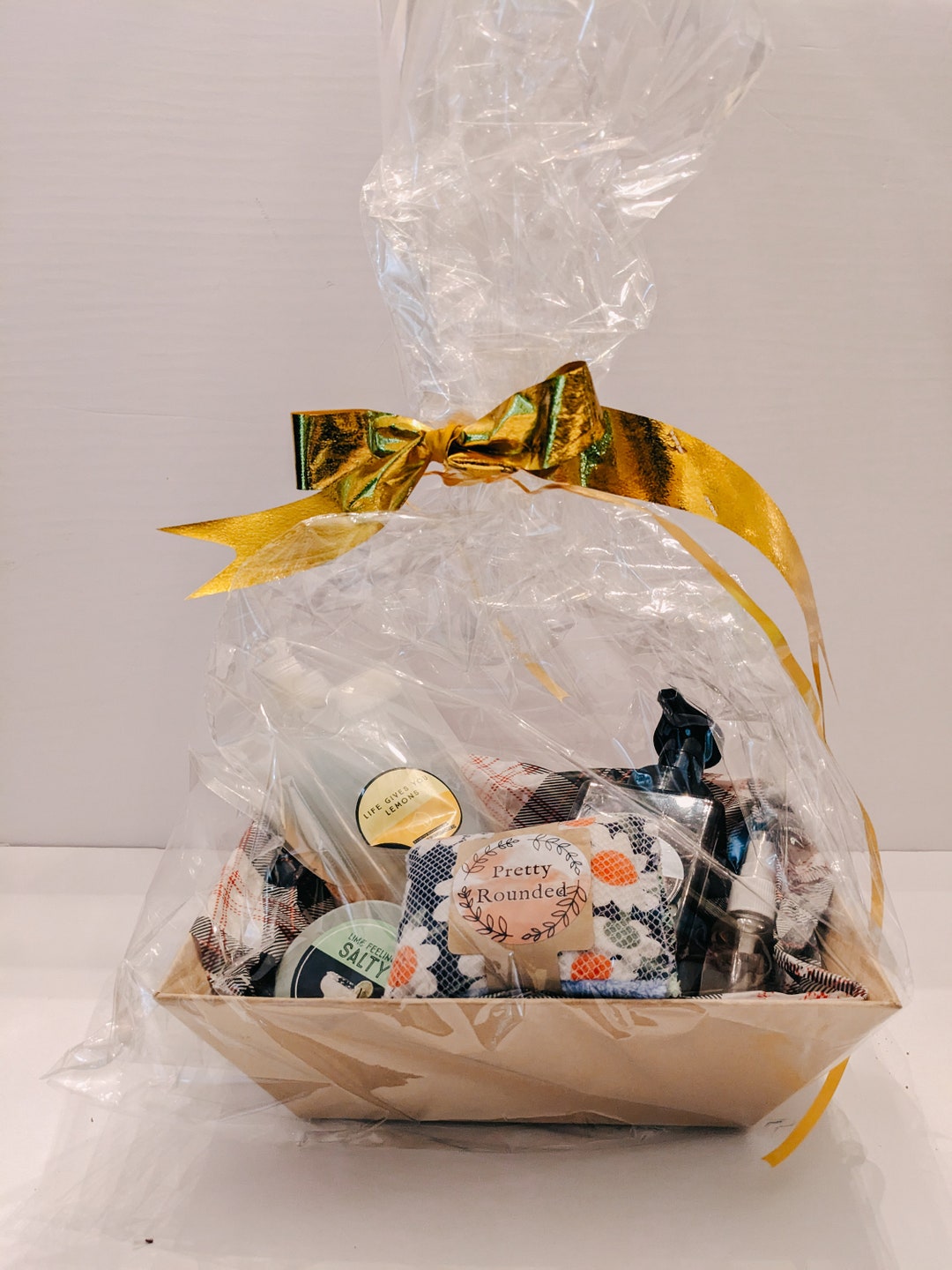 Pretty Rounded Gift Baskets - Etsy