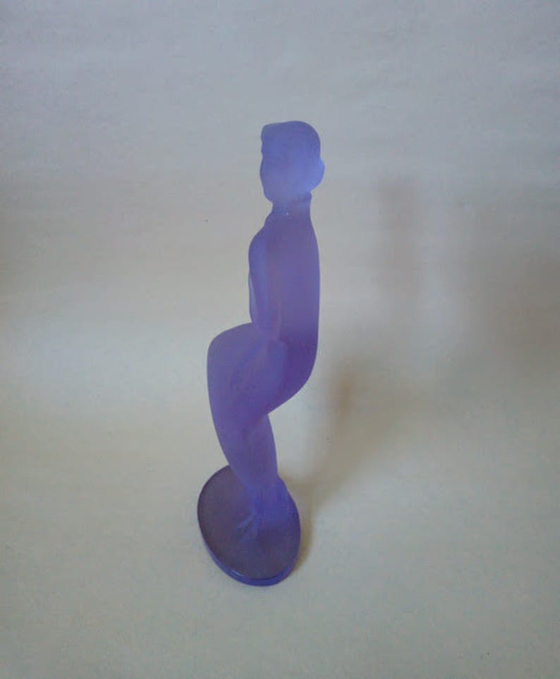 Curt Schlevogt Lady in the Wind Figurine 1930s Neodymium Frosted Glass ...