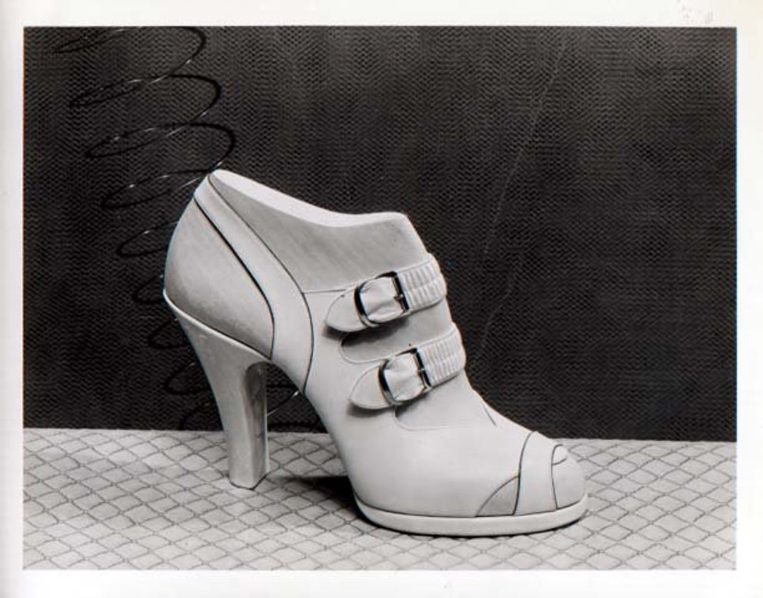1947 Vintage Ladies' Shoe Photograph by John Stuart Cloud - Etsy