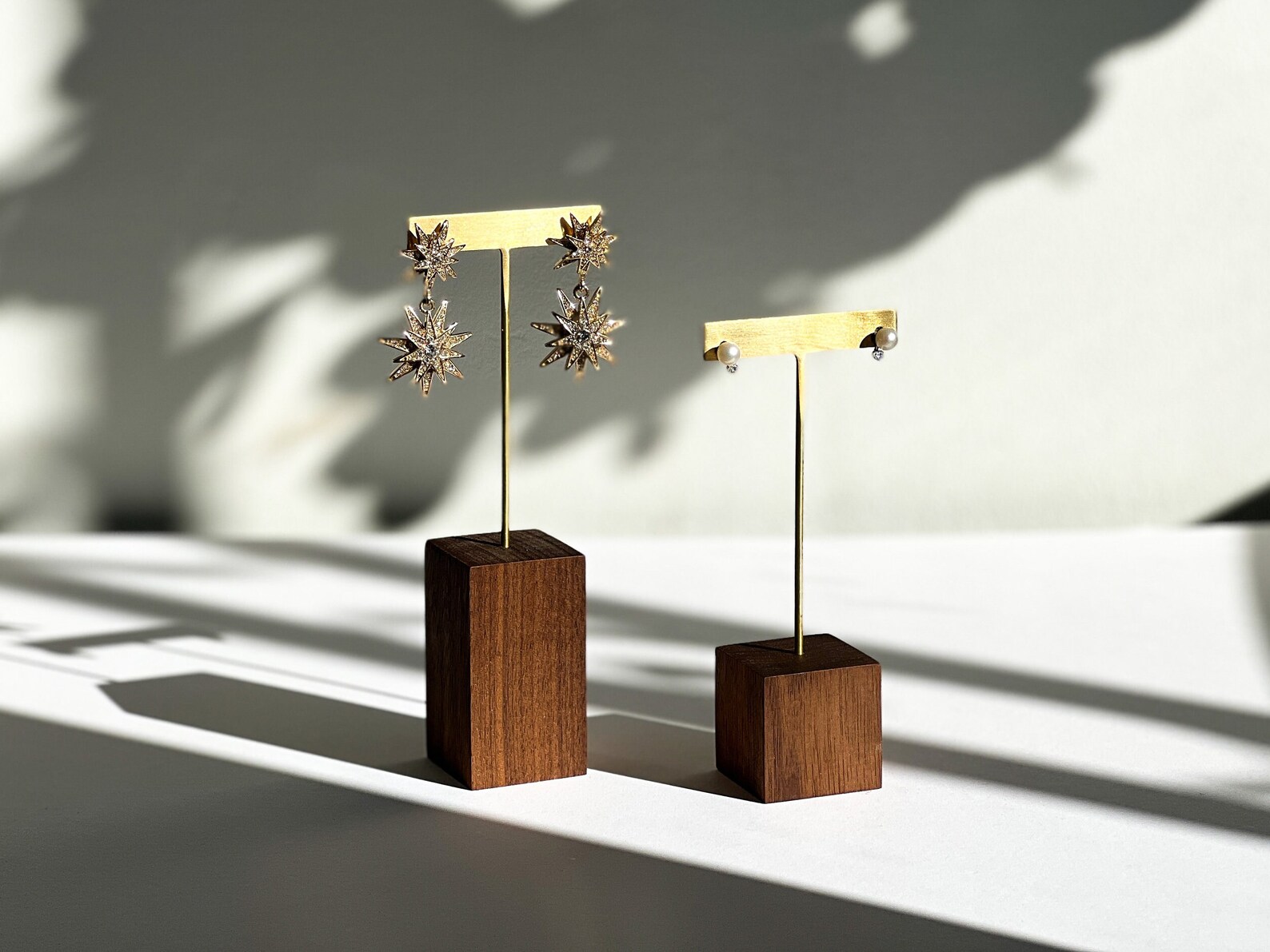 ISABELLA Brass and Walnut T-bar Earring Display Earring | Etsy