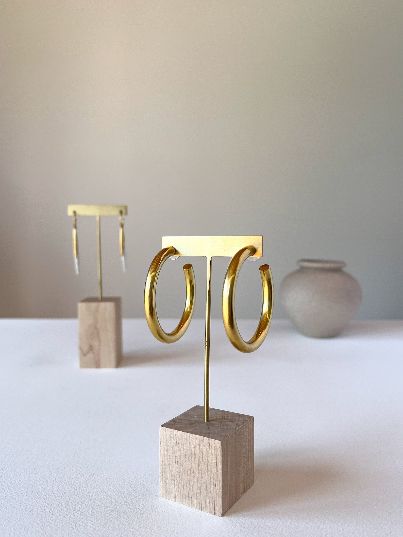 ISABELLA Brass and Walnut T-bar Earring Display Earring | Etsy