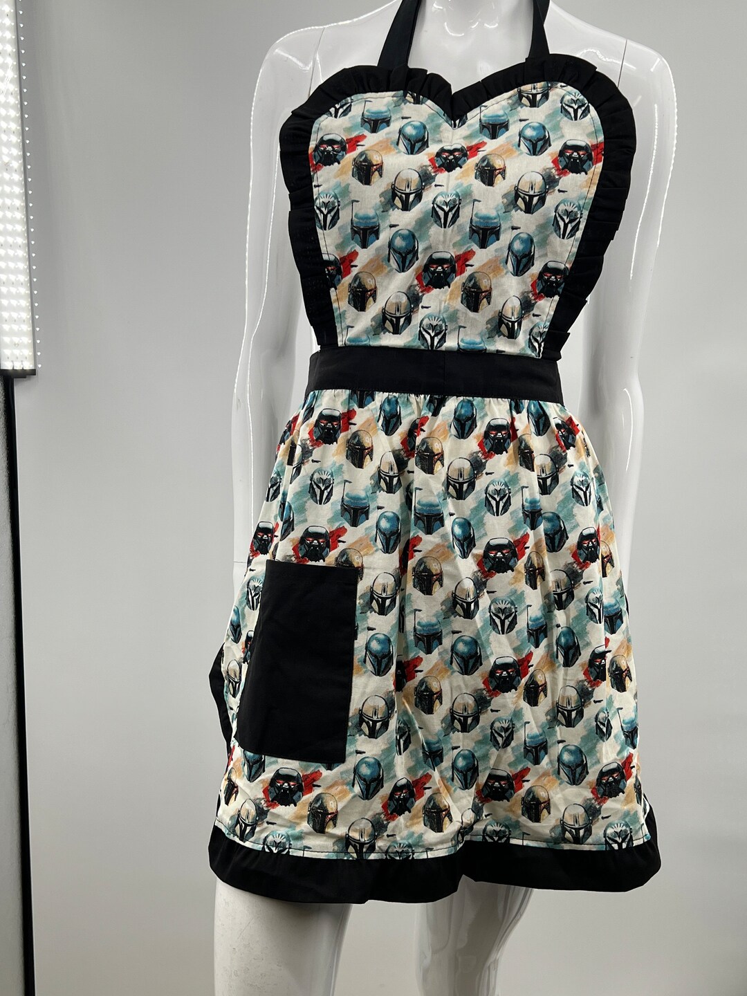 Mandalorian Helmet Inspired Ruffle Retro Adult Apron, Novelty Apron ...