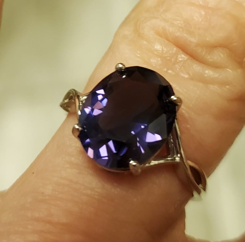 Alexandrite Color-change Twist Ring See Video for Colors - Etsy