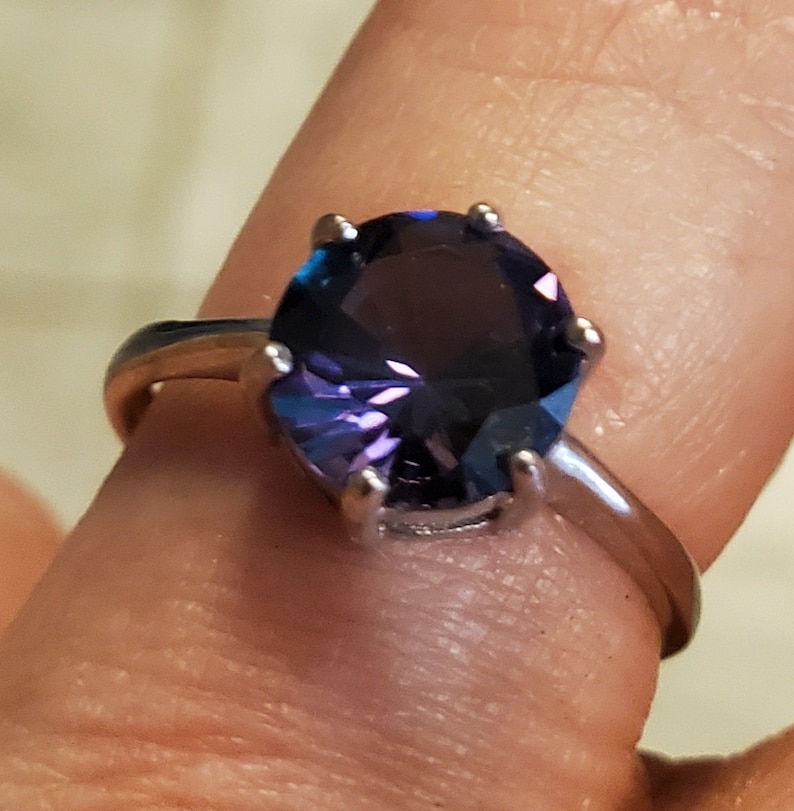 Alexandrite Color-change Round Ring See Colors on Video 8mm - Etsy
