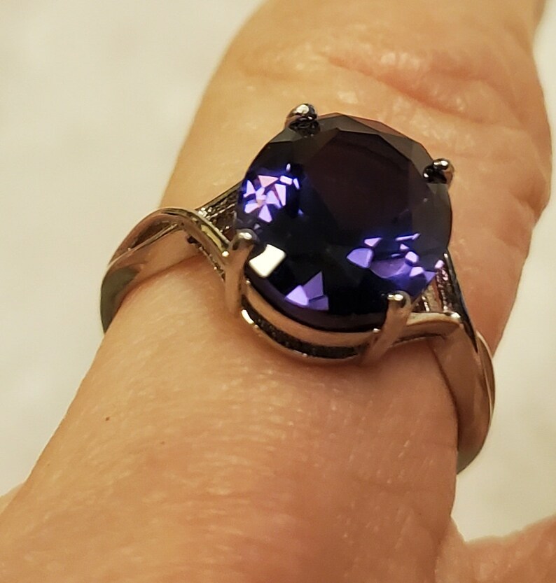 Alexandrite Color-change Twist Ring See Video for Colors - Etsy