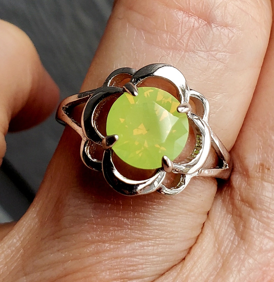 Lime Green Opalescent Gem Ring, See Video! 8mm Nanosital Gem, 925 ...