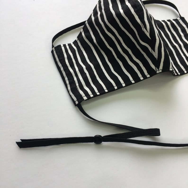Medium Black & White Stripe Cloth Face Mask Halloween - Etsy Italia