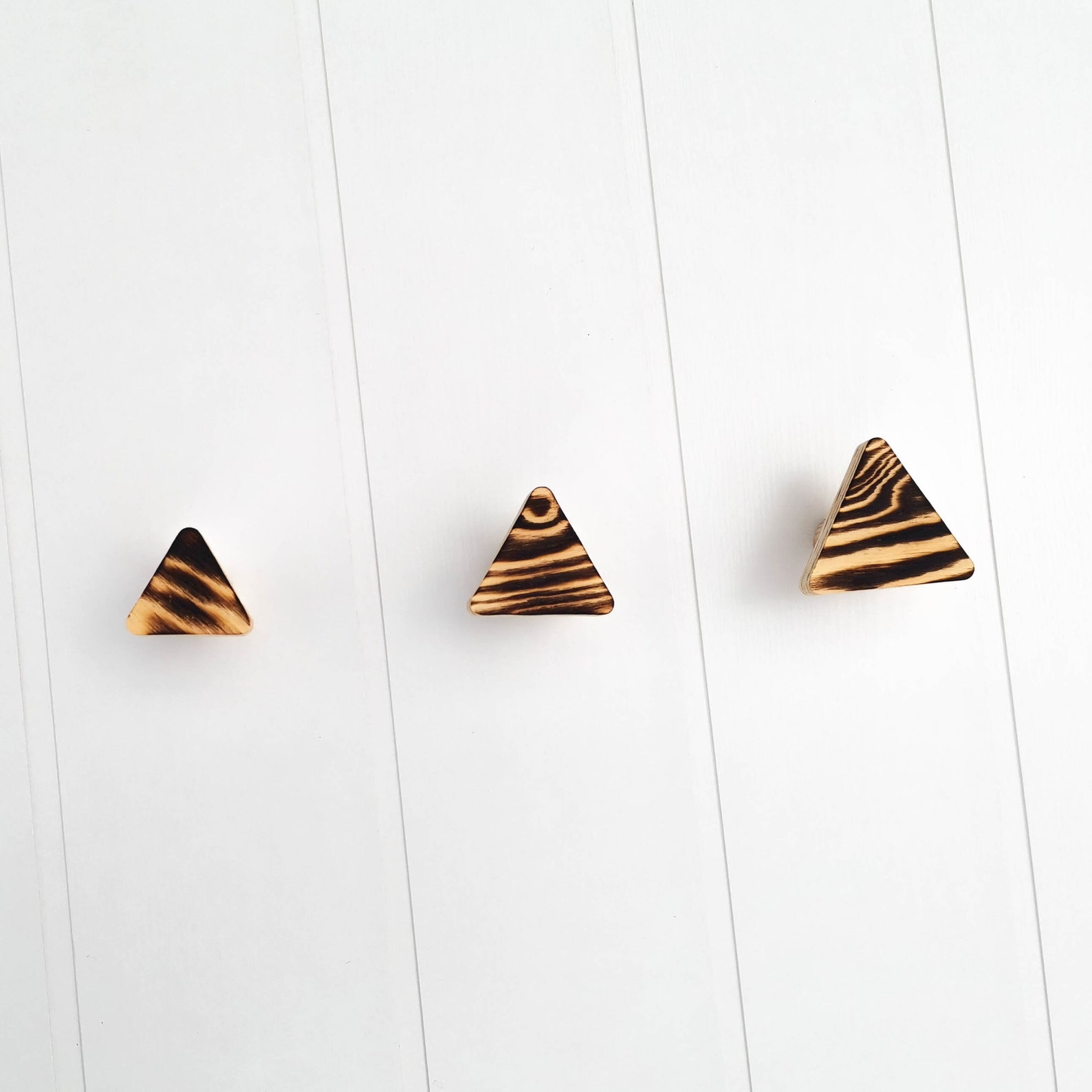 Burned Wood Triangle Hangers , Pine Wood Hooks, Modern Coat Rack ...