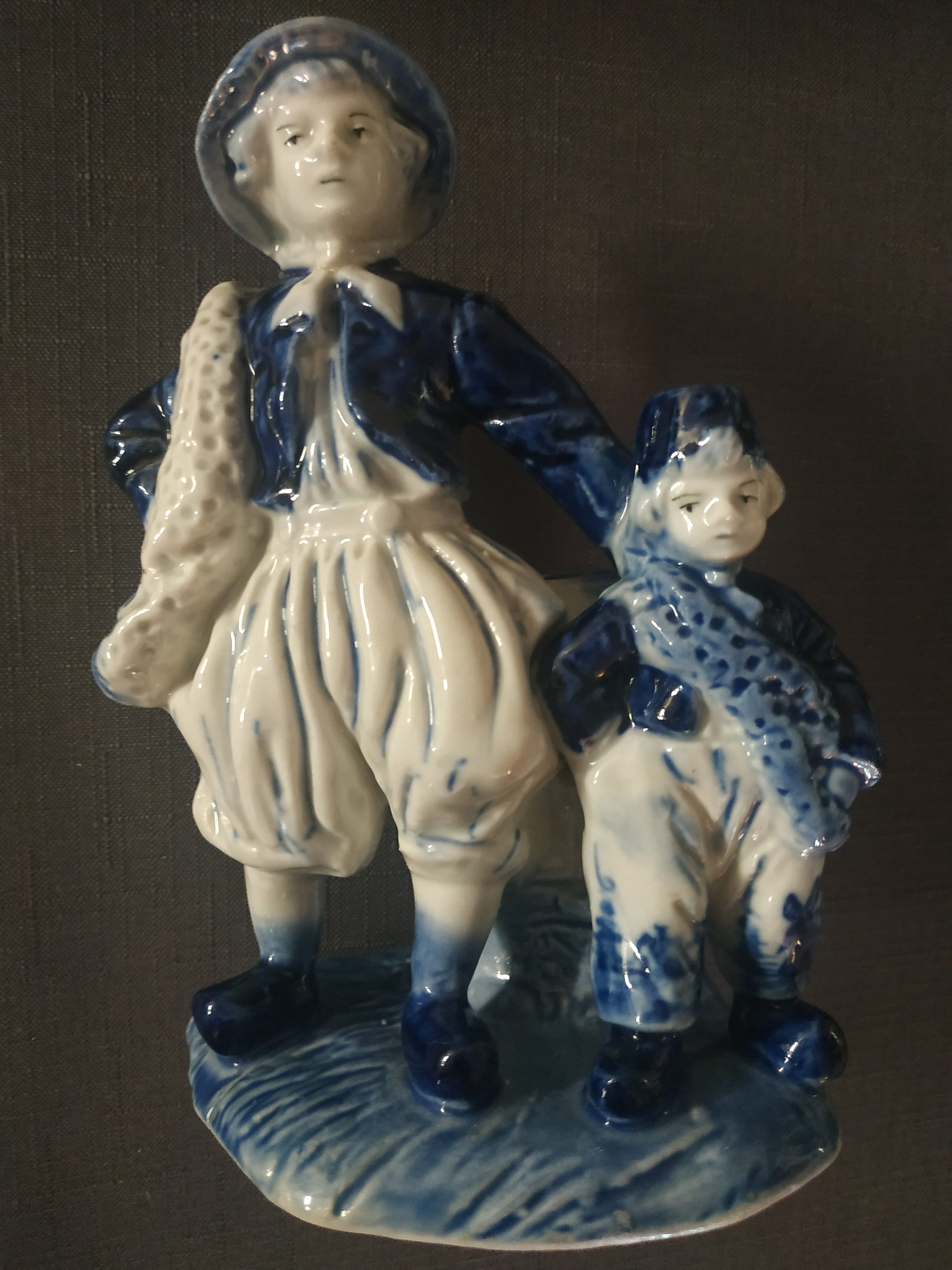 Pair of Blue Delft Porcelain Figurines Hand Painted by Delftbluecolour ...