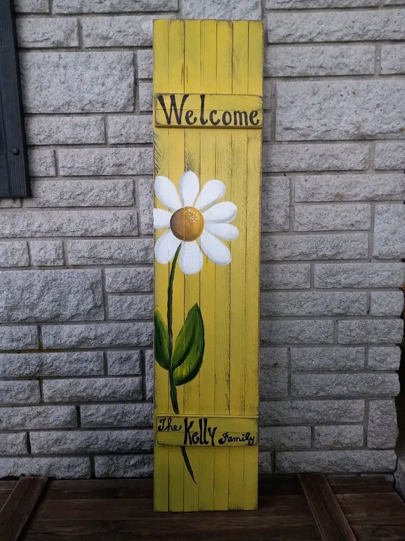 White Daisy Handpainted Shutter Sign, Decorative Porch Leaner ...