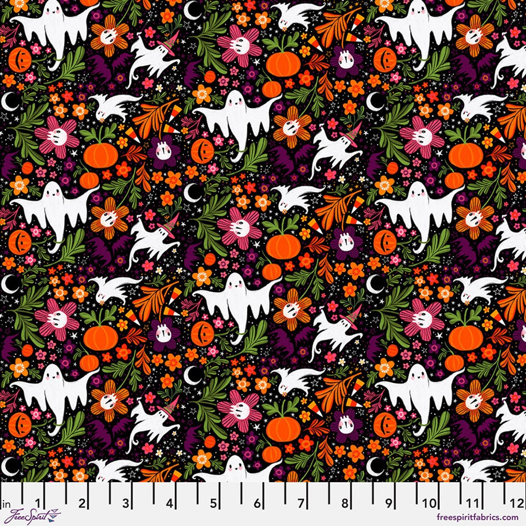 Spooktacular in Black Ghostly Greetings Fabric by Cori Dantini half ...