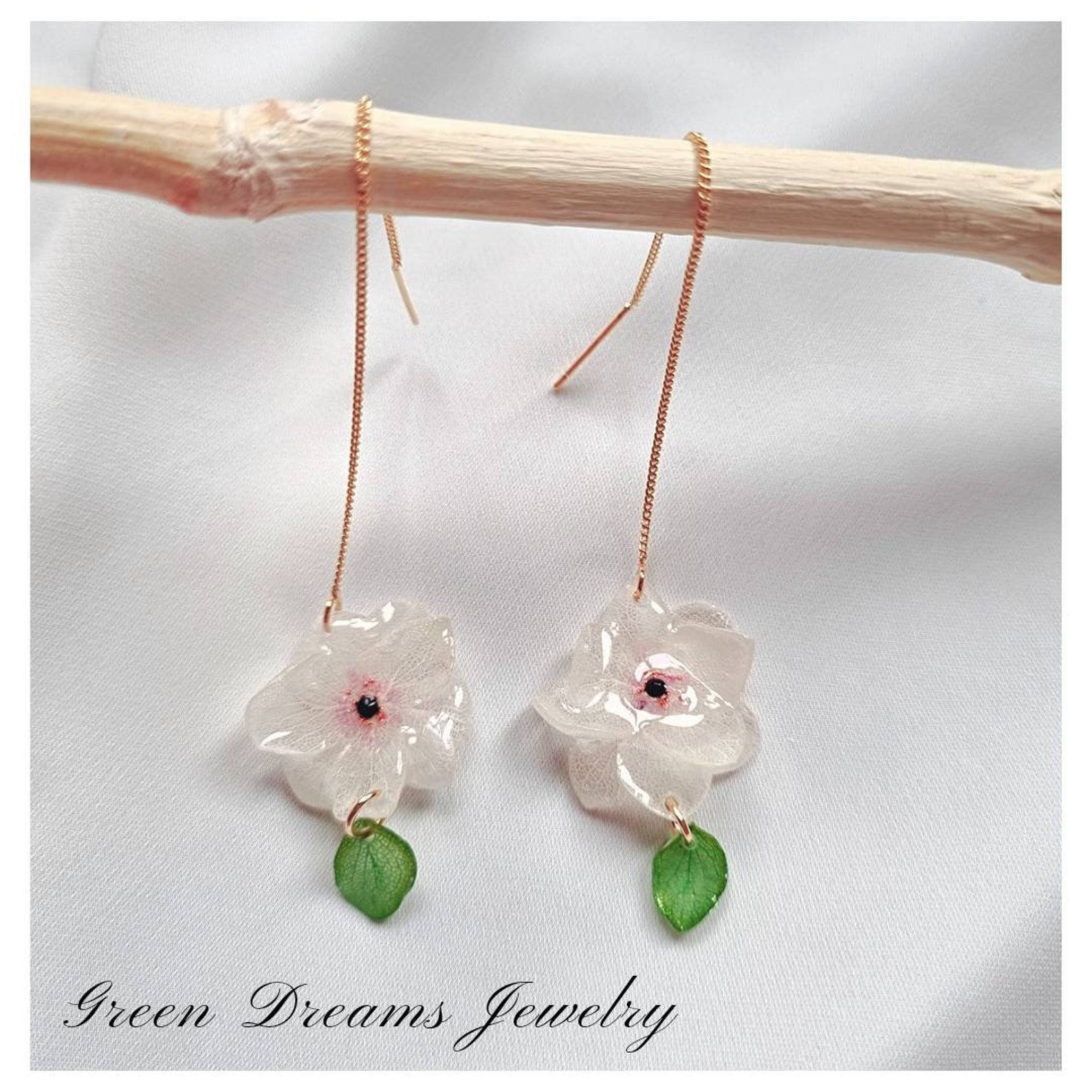 Flowers Resin Earrings Pressed flower earrings White hydrangea - Etsy ...