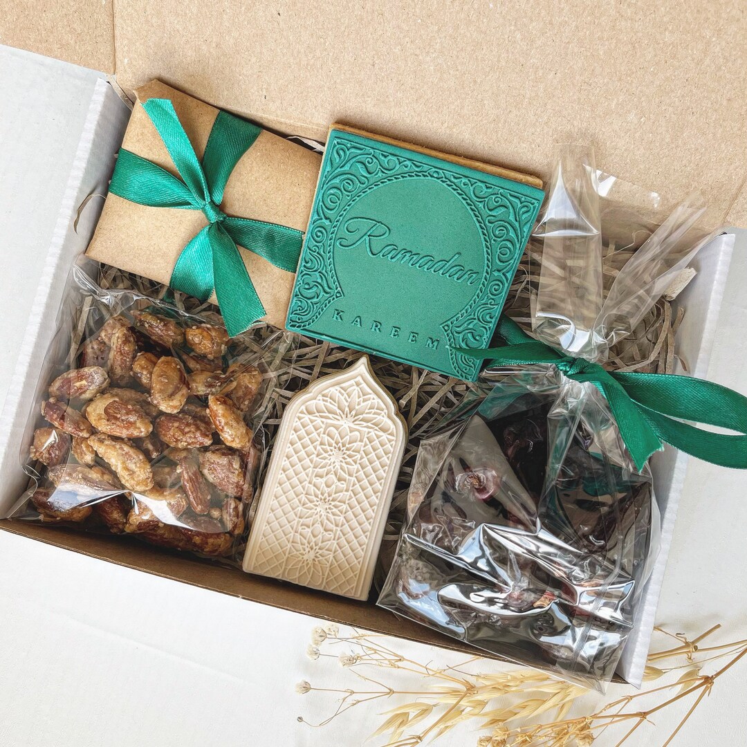 Ramadan Cookies / Ramadan Hamper / Muslim Gift / Umrah Gift / Eid ...