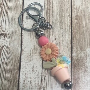 Flower Pot Keychain - Etsy