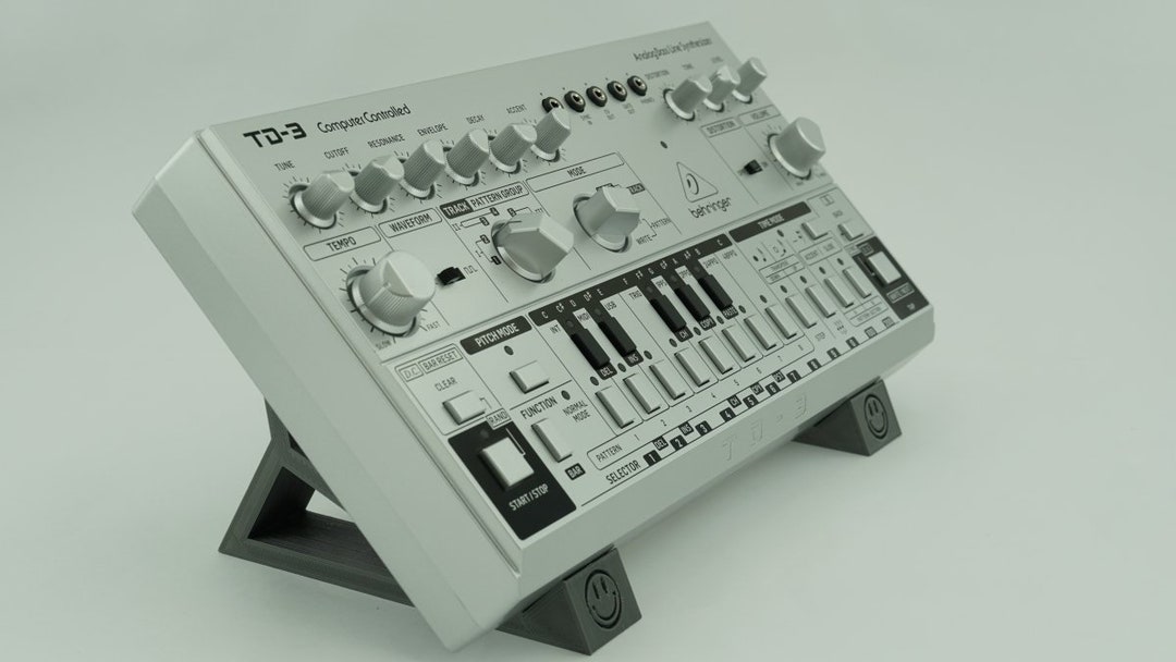 Behringer TD3 45º Acid Synth Stand Coverup.pro Ergonomic Korg Arturia ...