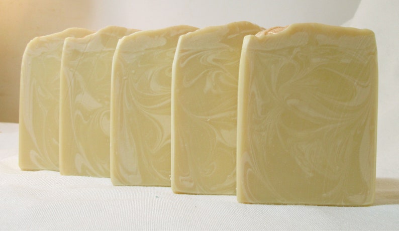Buttermilk Miel Jabón Artesanal. Fabricado en pequeños lotes. Mejor ...