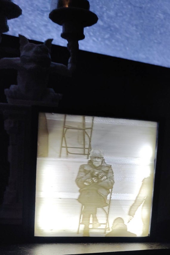 Custom Lithophane Light Box Battery-Powered | Etsy