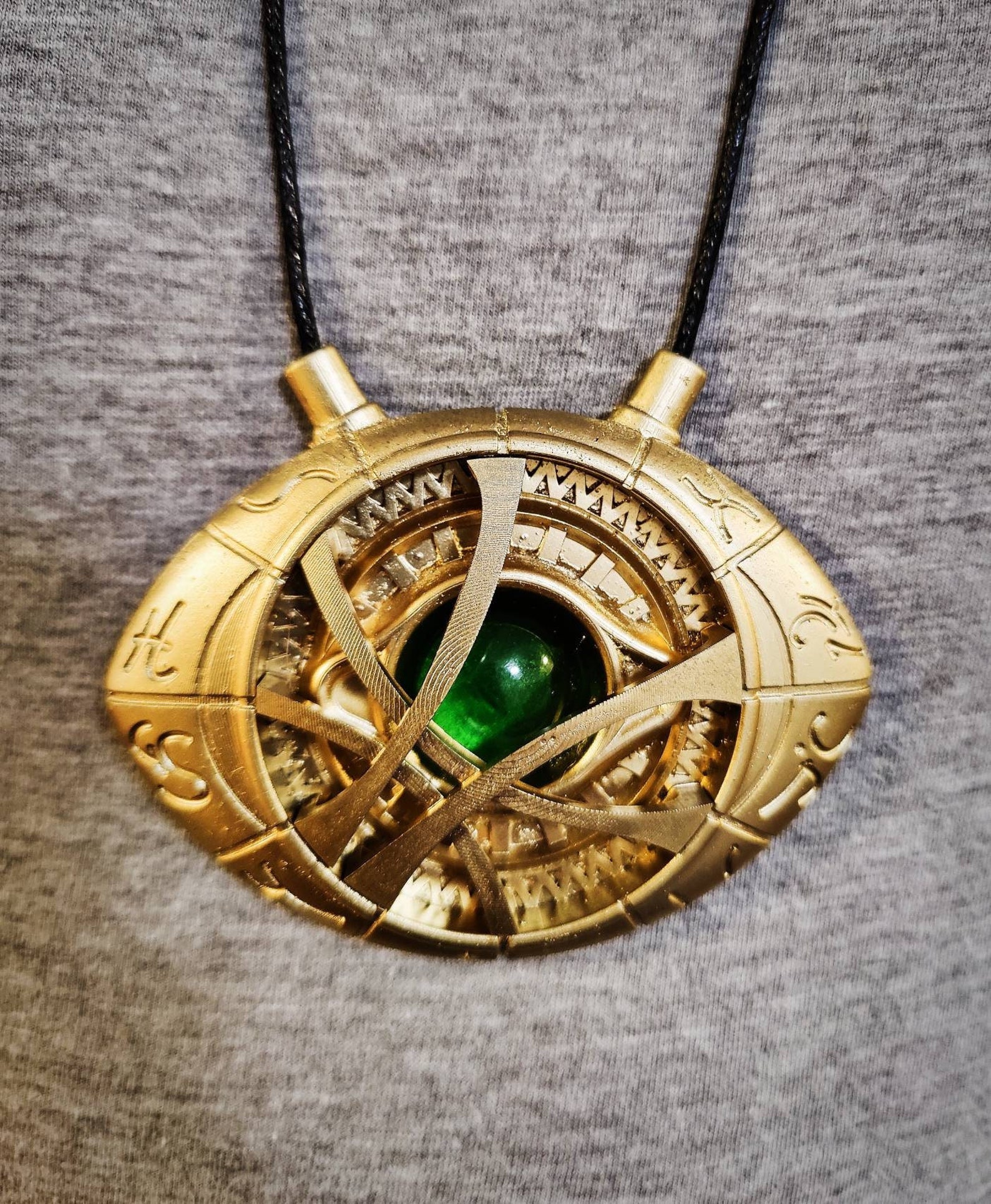 Eye of Agamotto Necklace – Handmade Doctor Strange Cosplay Prop - Etsy