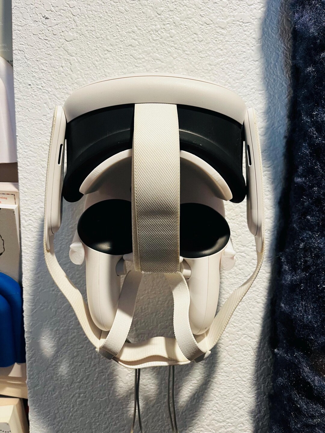 Quest 3 Wall Mount and VR Headset Holder | 3D Printed Oculus Stand for ...