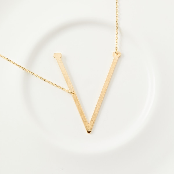 V Necklace - Etsy
