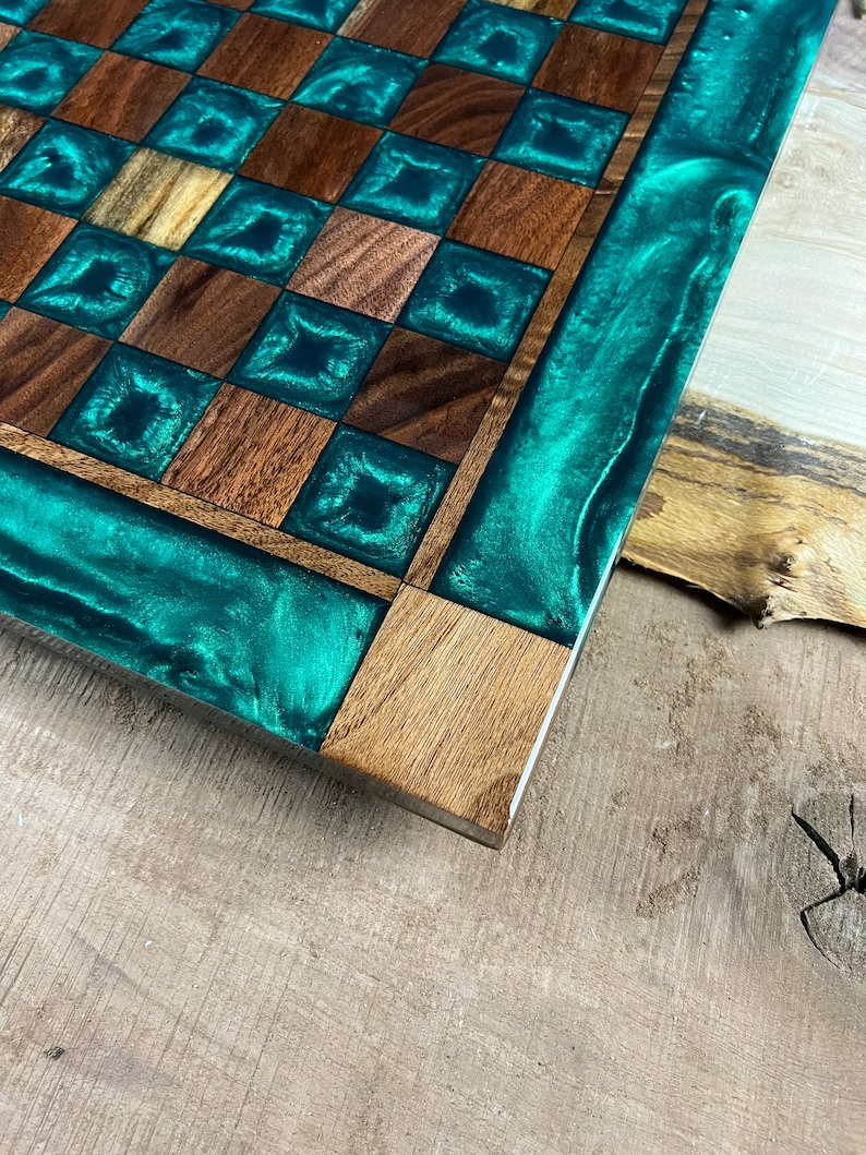 Black Walnut Emerald Green Chess Board (with Border) - Etsy