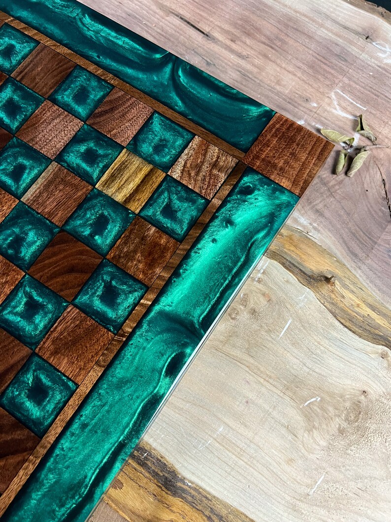 Black Walnut Emerald Green Chess Board (with Border) - Etsy