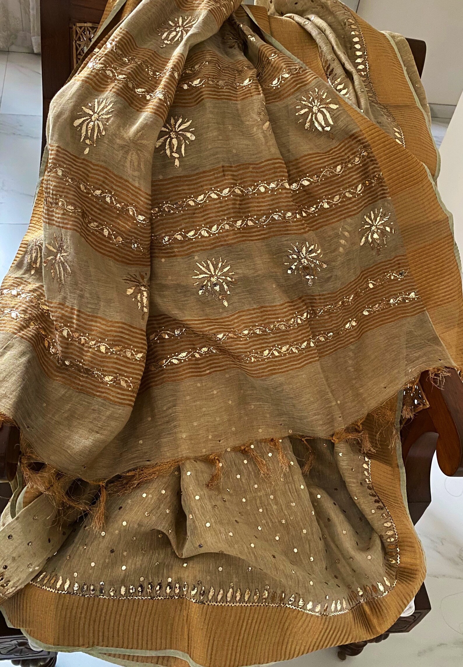 Gold Tissue Linen Saree With Mukaish Embroidery Lightweight and ...