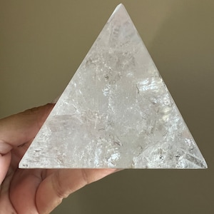 Clear Quartz Tetrahedron Pyramid W/ Reiki Sacred Geometry Platonic ...