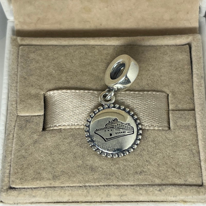 Cruise Ship Necklace - Etsy