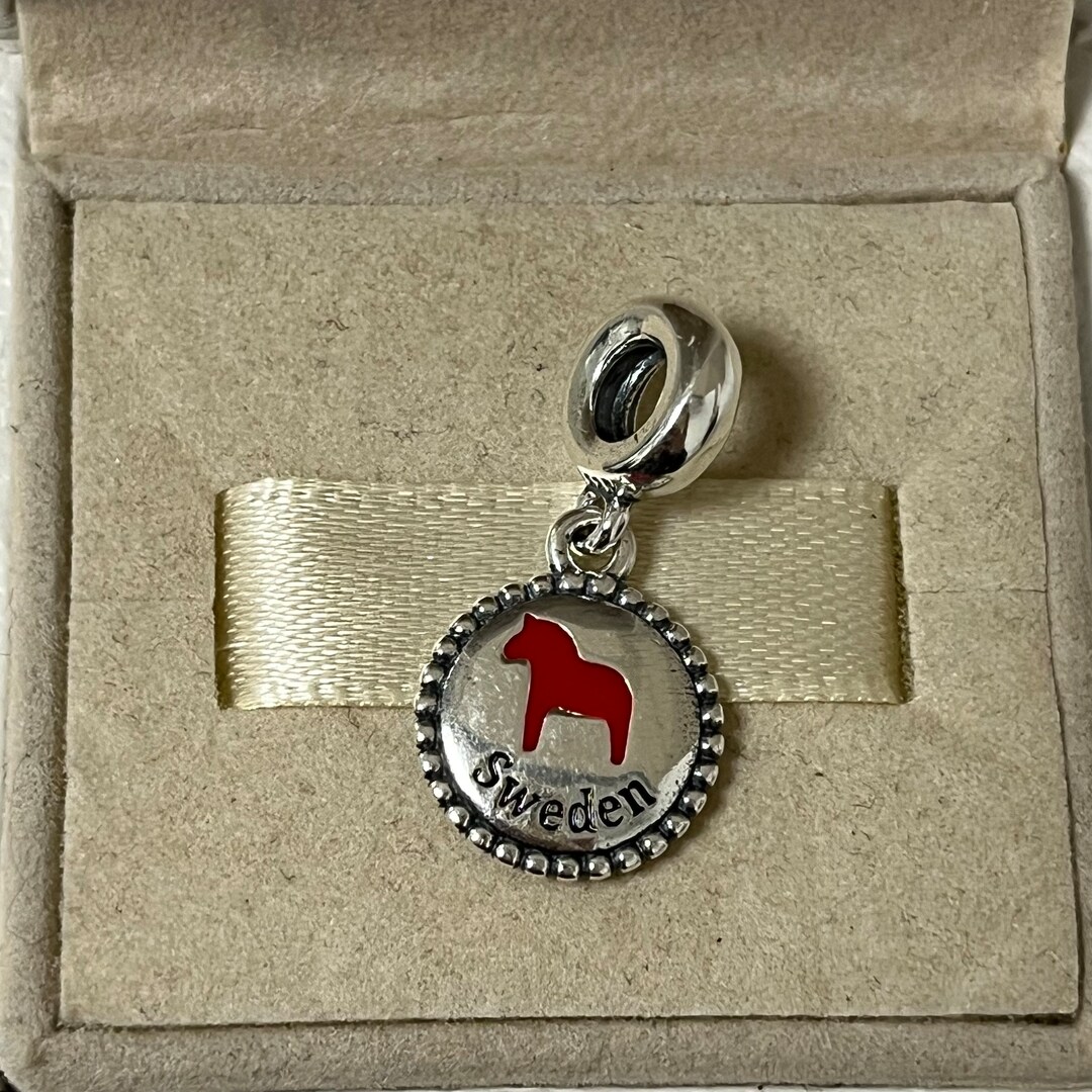 Pandora Schweden Schriftzug Sweden Dalapferd Dala Horse Dangle Charm ...