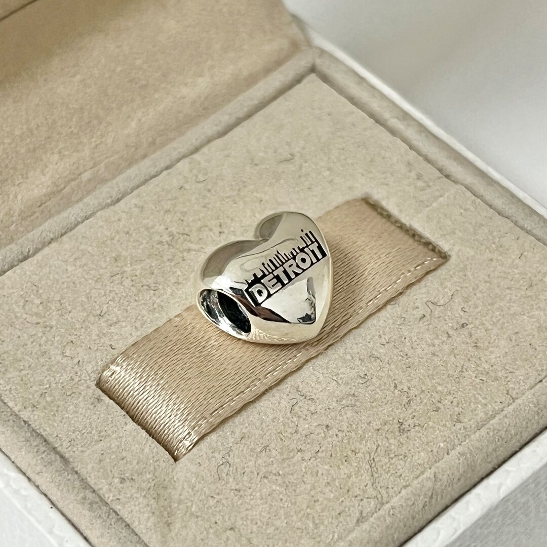 Pandora DETROIT Exclusive Heart Bead Charm Travel S925 Sterling Silver ...