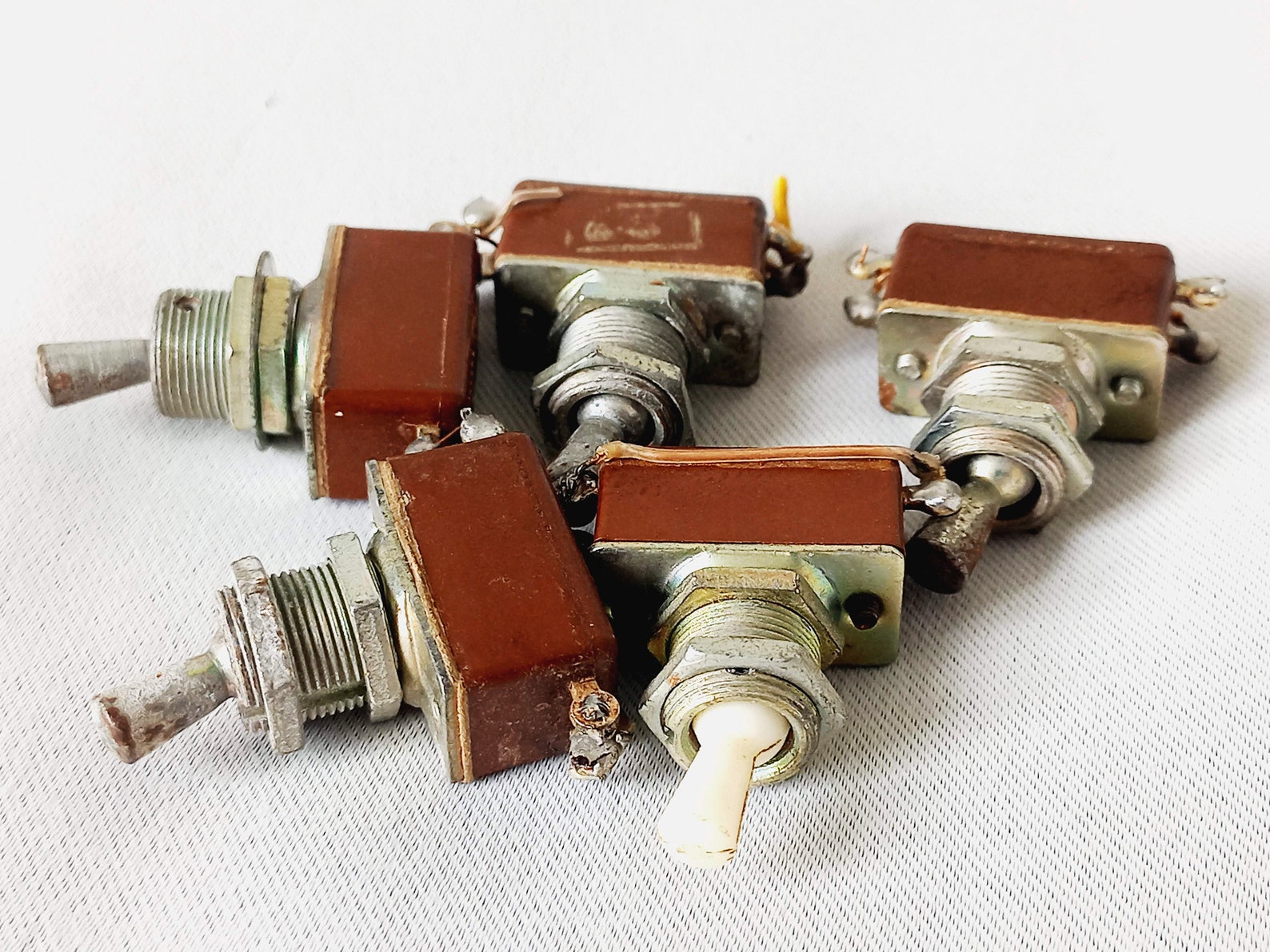 Soviet VINTAGE on / off Set of 5 TOGGLE SWITCHES Old Russian Electrical ...