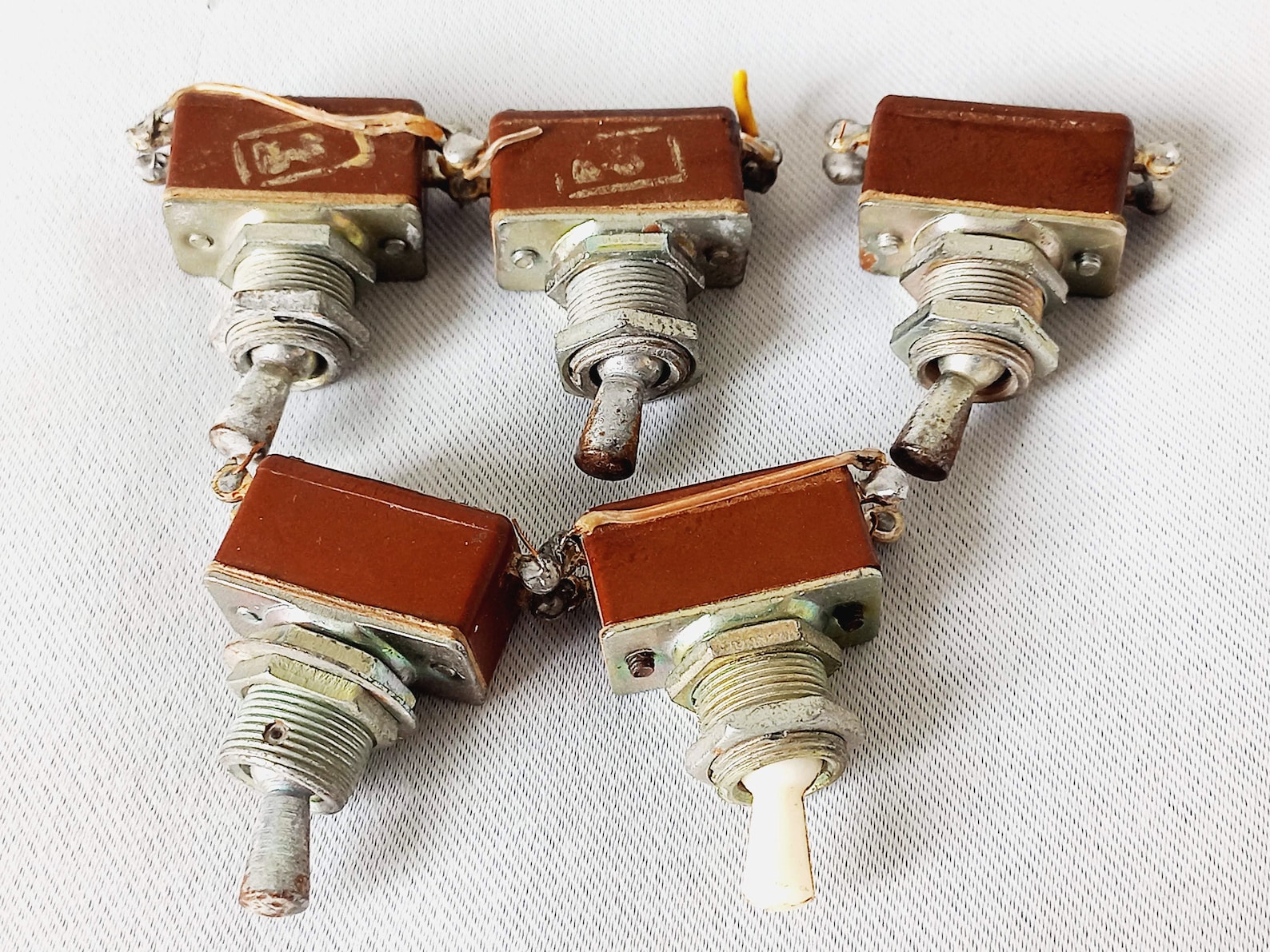 Soviet VINTAGE on / off Set of 5 TOGGLE SWITCHES Old Russian Electrical ...
